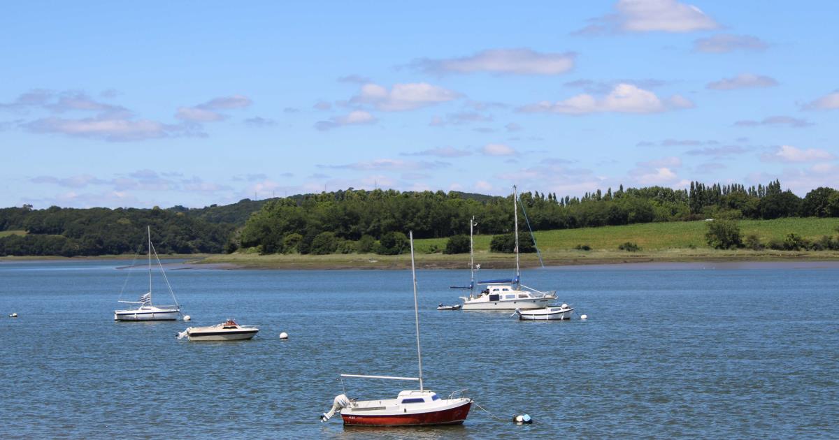 La Cale de Trégarvan - Tourisme Menez-Hom Atlantique (Bretagne - Finistère)